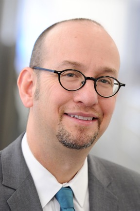 Open Peer Review - Evolution and Experimentation - FEMS